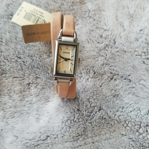 Fossil | Accessories | Trendy Fossil Women Beige Rectangle Watch ...